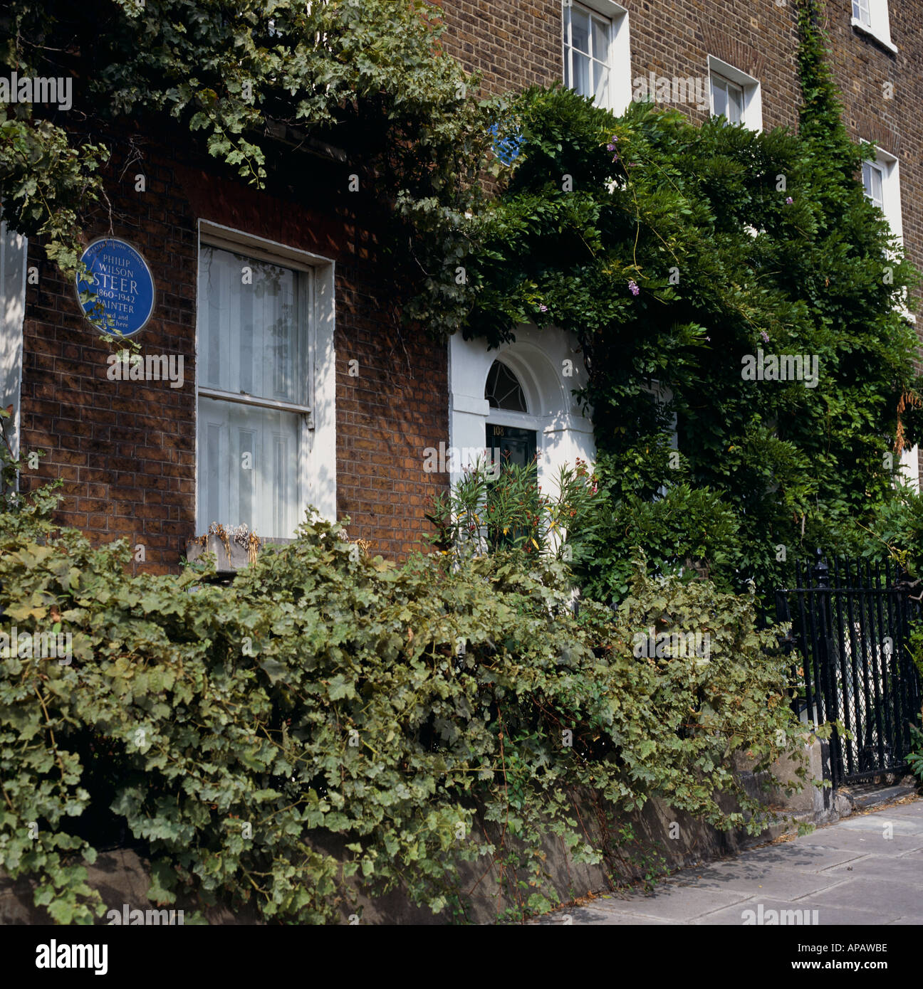 Chelsea london summer houses hi-res stock photography and images - Alamy