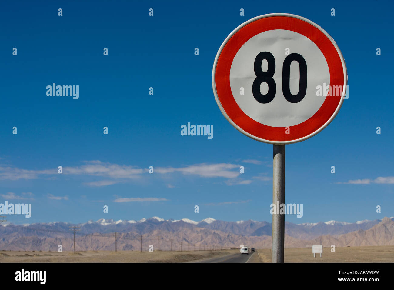 speed limit signs on road in Qinghai Stock Photo - Alamy