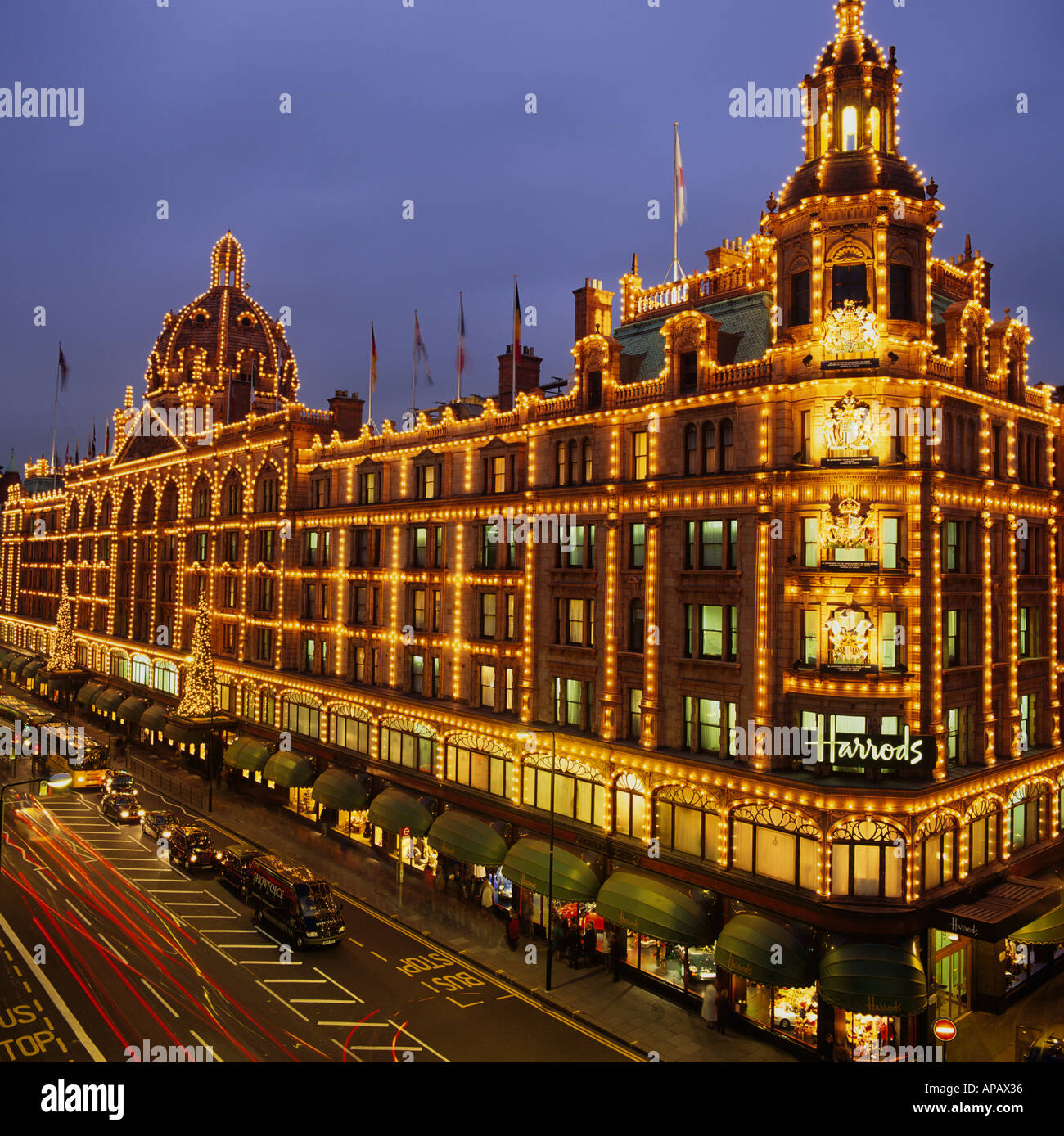 Harrods Knightsbridge London England U.K Stock Photo - Alamy