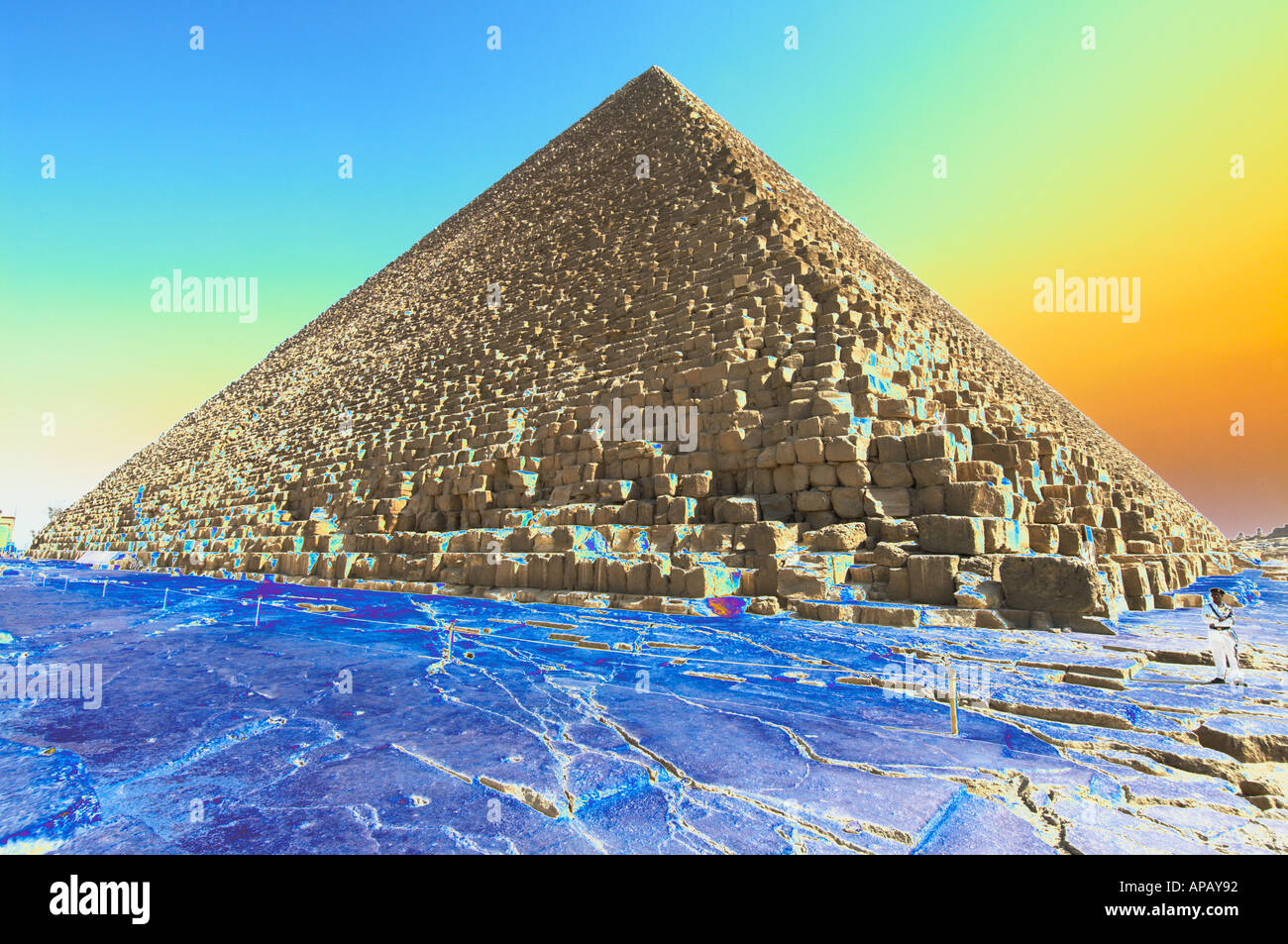 Pyramid of Khufu (Cheops), Giza, Cairo, Egypt Stock Photo - Alamy
