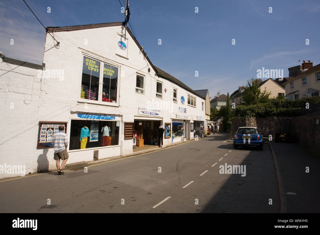 Shops Town Salcombe High Resolution Stock Photography and Images - Alamy