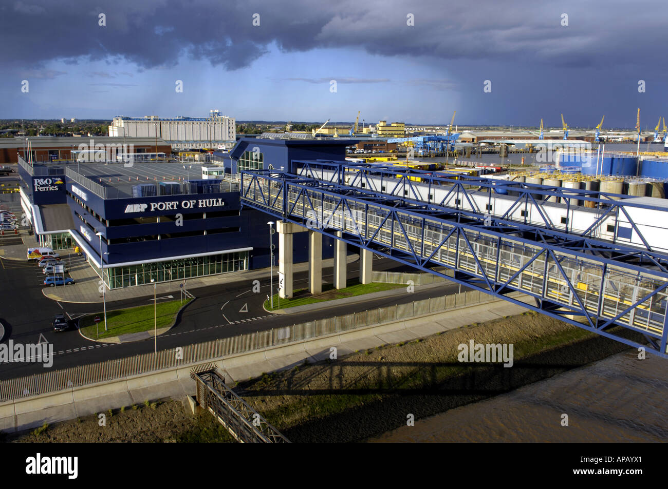 Hull terminal ferryport port pride of rotterdam freight lorries wagons ...