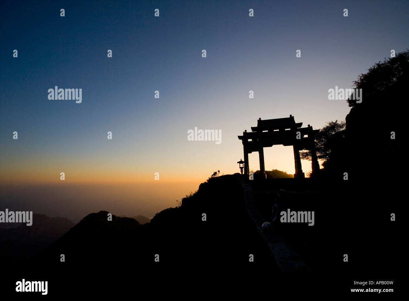 Mount tai hi-res stock photography and images - Alamy