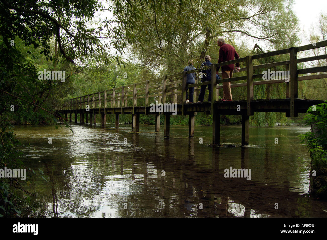 Walks by the river hampshire hi-res stock photography and images - Alamy