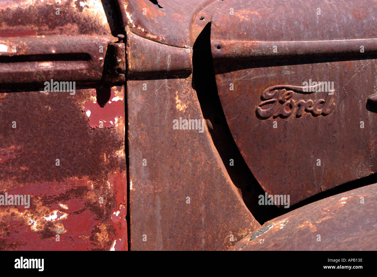 Old ford logo hi-res stock photography and images - Alamy