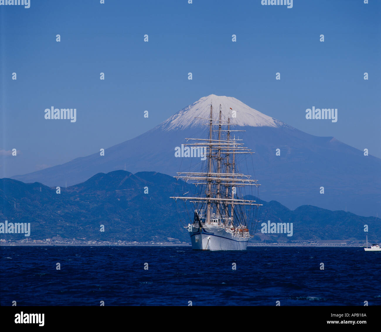 Nippon maru tall sailing ship hi-res stock photography and images - Alamy