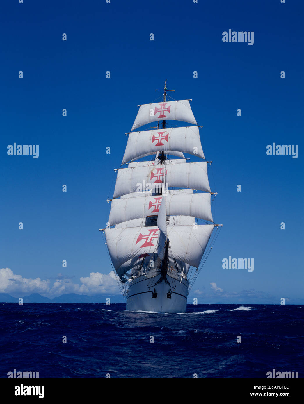 Sagres sailing ship hi-res stock photography and images - Alamy