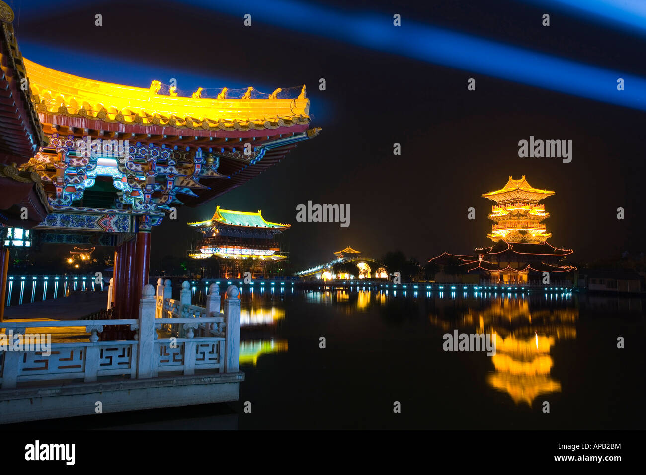 Qingming river garden hi-res stock photography and images - Alamy