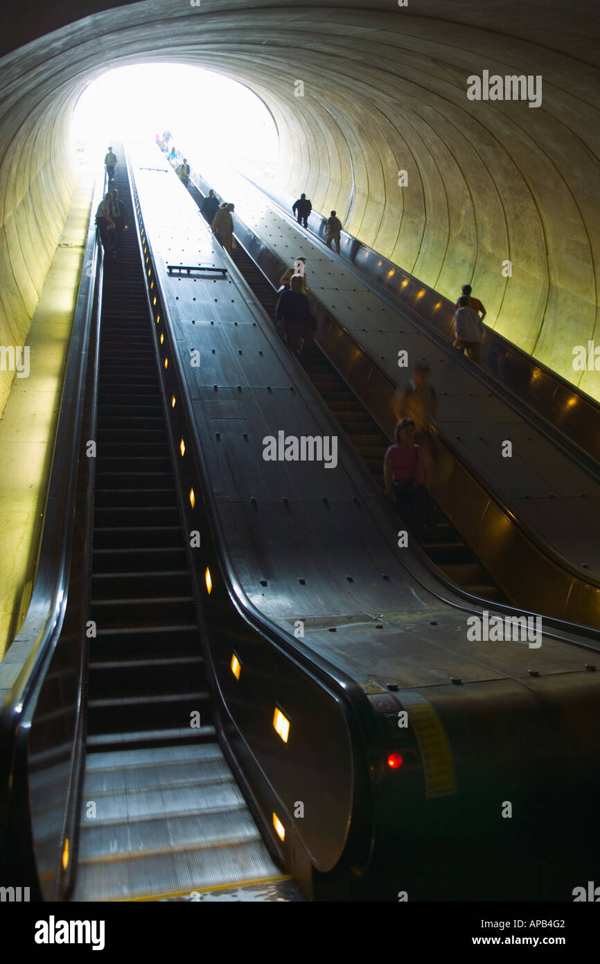 Descending underground escalators hi-res stock photography and images ...