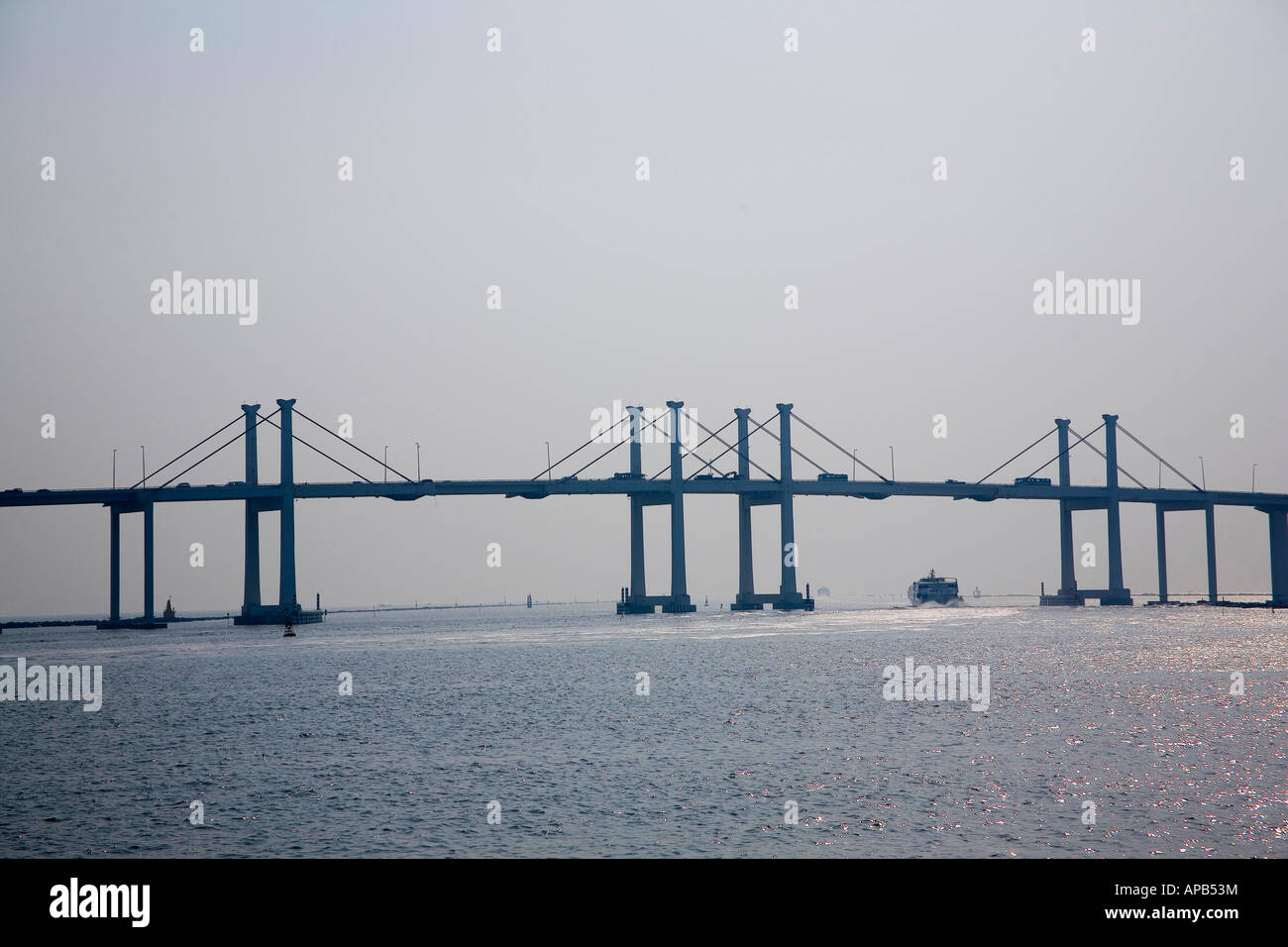 Macau friendship bridge hi-res stock photography and images - Alamy