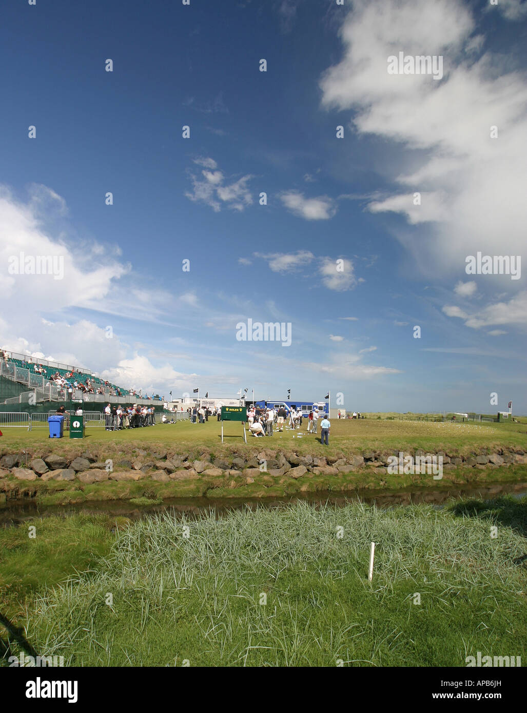 Open practice hi-res stock photography and images - Alamy