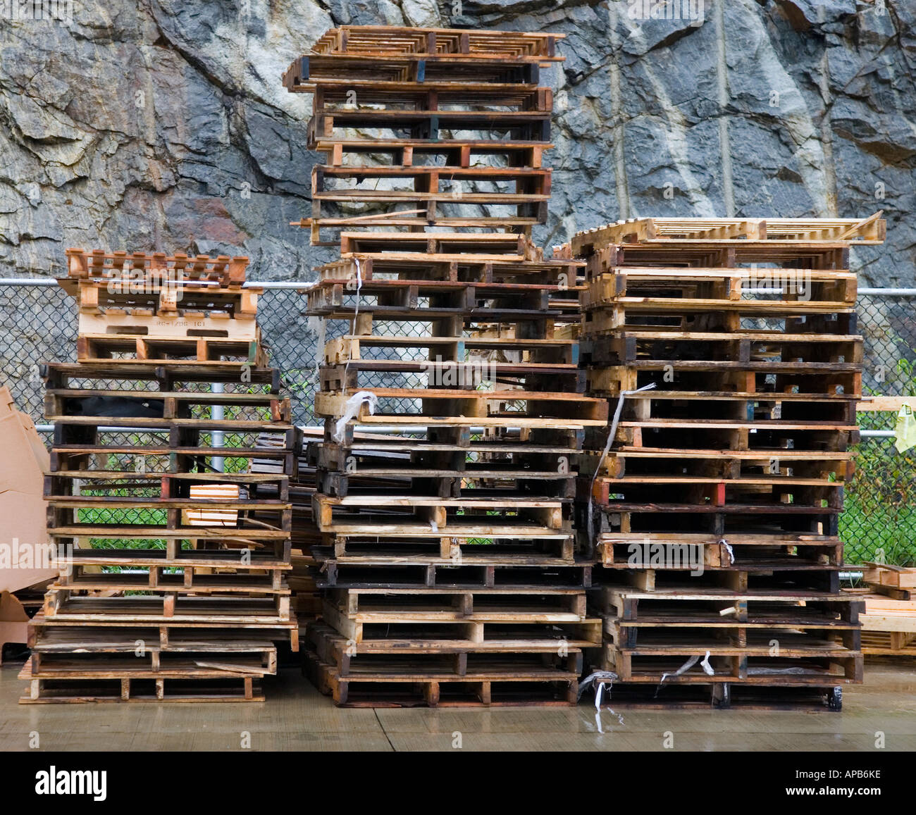 Stack of wooden pallets Stock Photo - Alamy