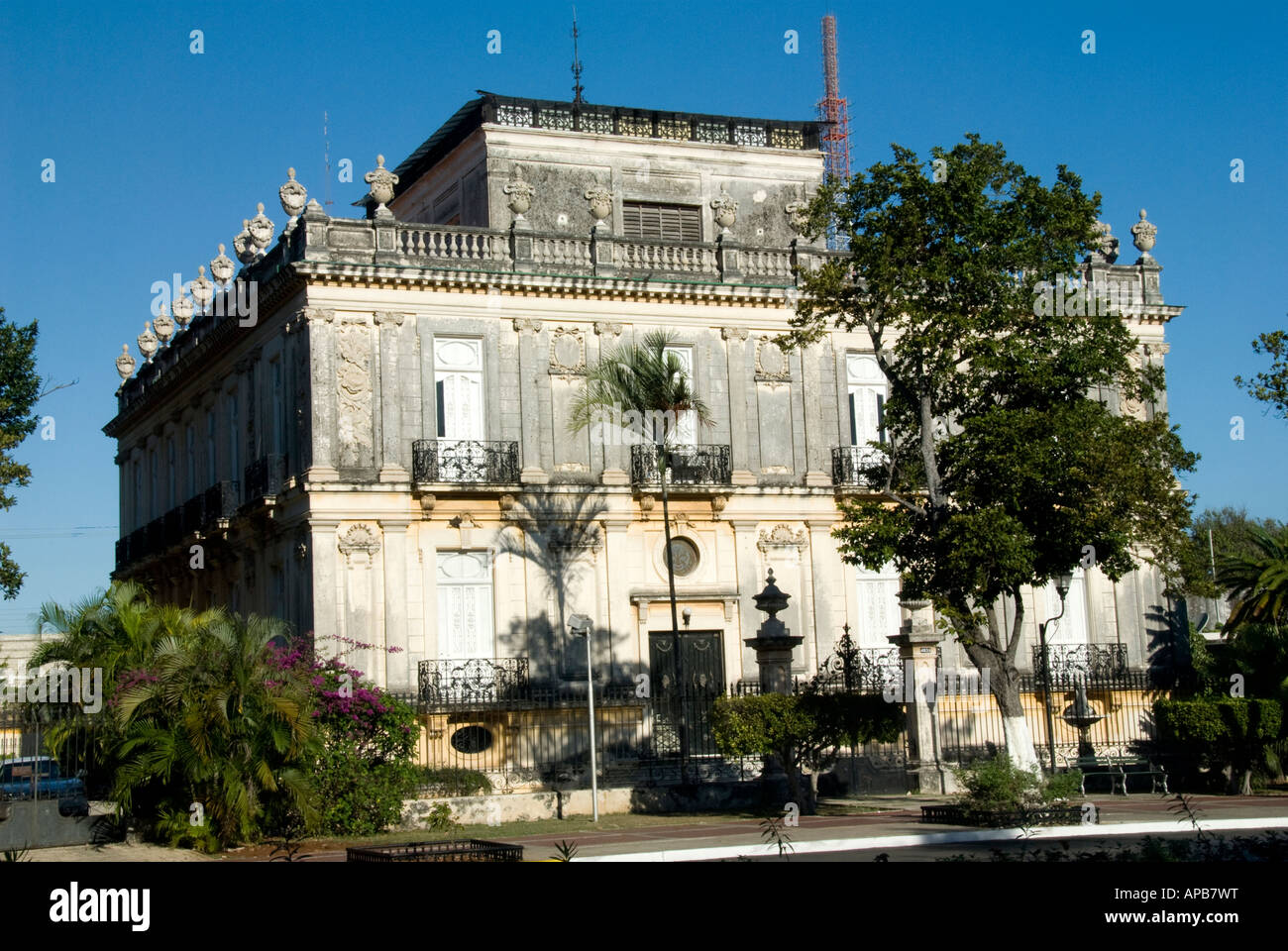 Merida mexico mexican colonial colors hi-res stock photography and ...