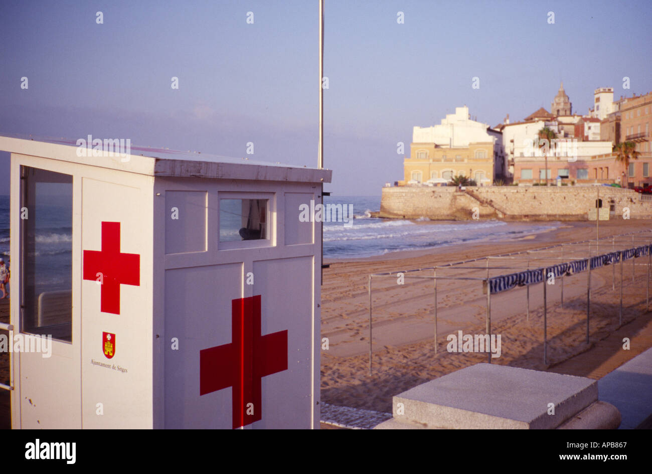 Red cross hut hi-res stock photography and images - Alamy
