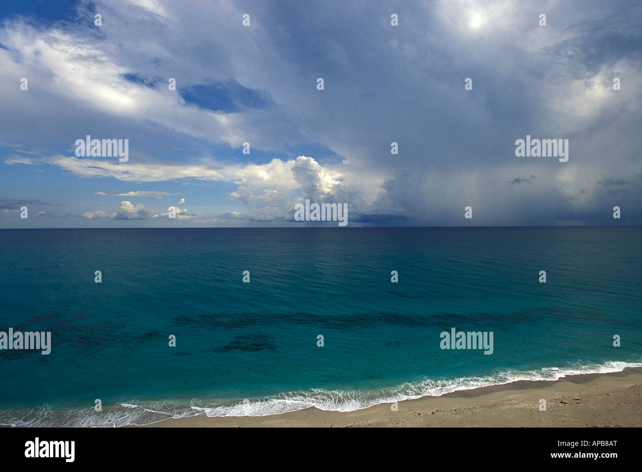 Florida beach Atlantic Ocean Stock Photo - Alamy