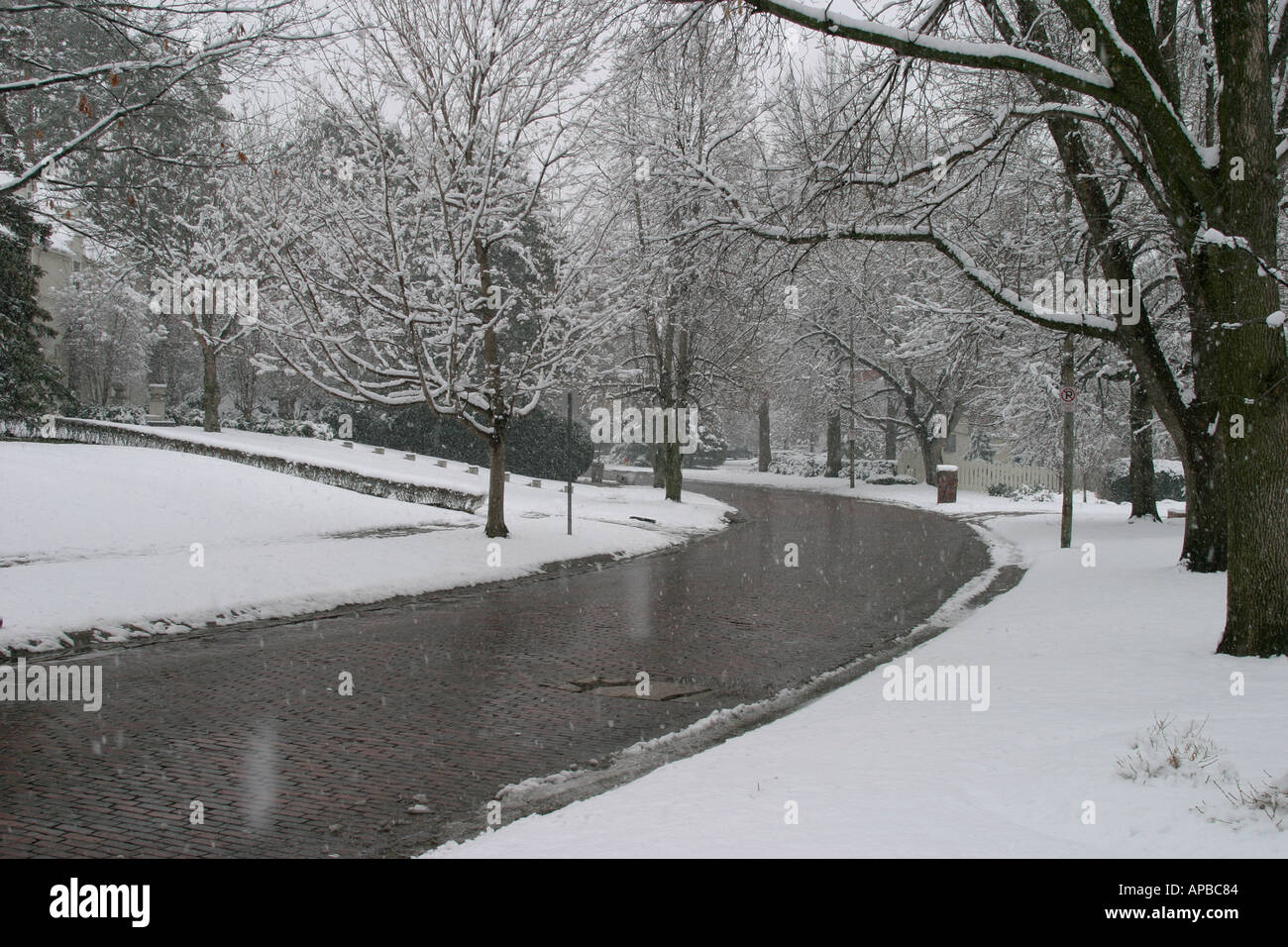 Snow in Neighborhood Stock Photo - Alamy