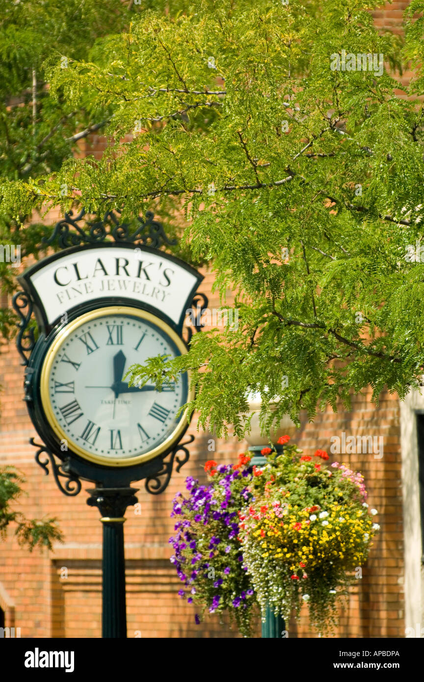 IDAHO COEUR D ALENE DOWNTOWN STREET SCENE ANTIQUE CLOCK Stock Photo - Alamy