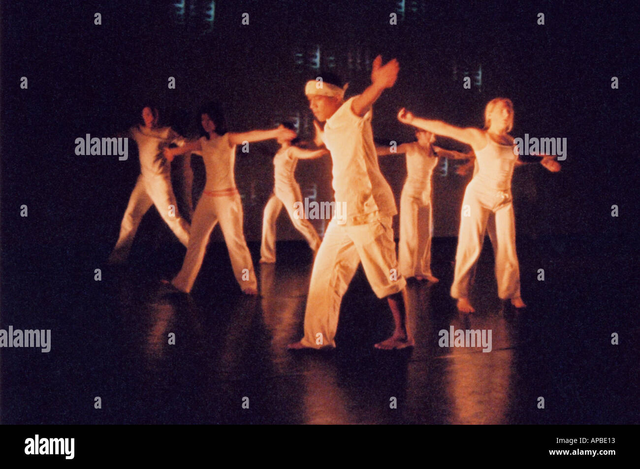 Dancers on stage formation hi-res stock photography and images - Alamy