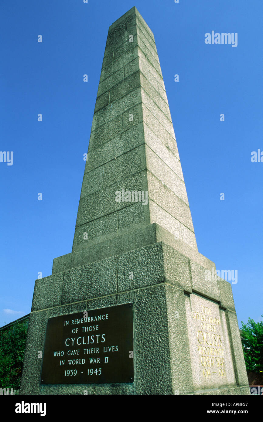Cyclists war memorial meriden hi-res stock photography and images - Alamy