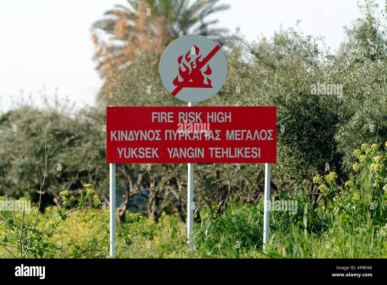 Warning signs fire english hi-res stock photography and images - Alamy