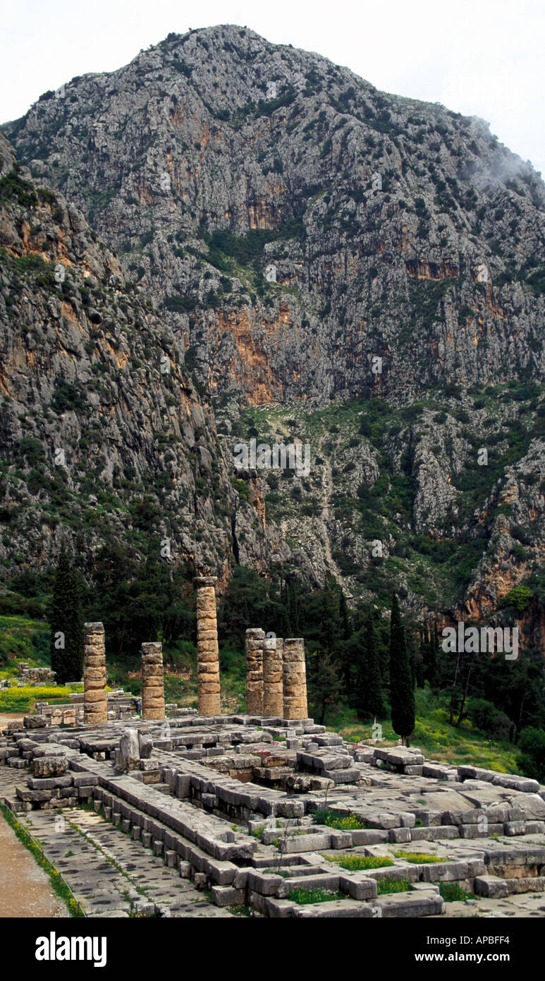 Delphi temple apollo hi-res stock photography and images - Alamy