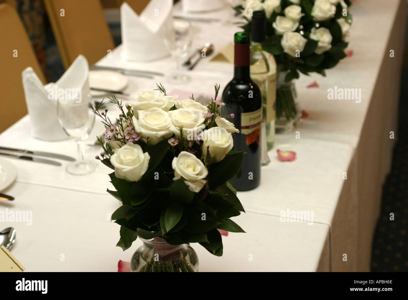 English table setting hi-res stock photography and images - Alamy