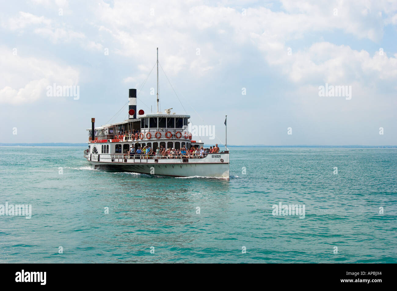 Paddle ferry arriving at Bardolino Lake Garda Italy Stock Photo - Alamy