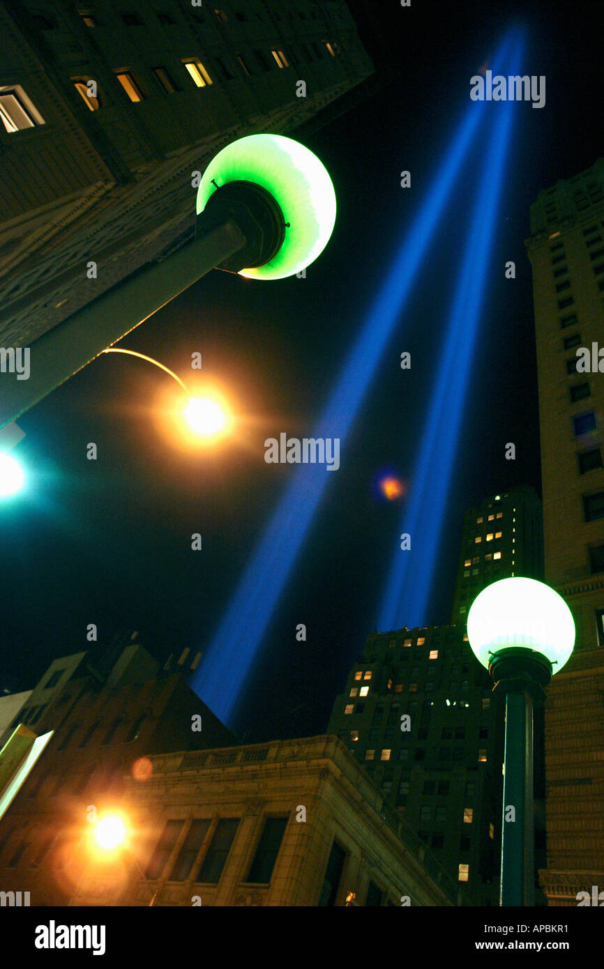 911 memorial light beams hi-res stock photography and images - Alamy