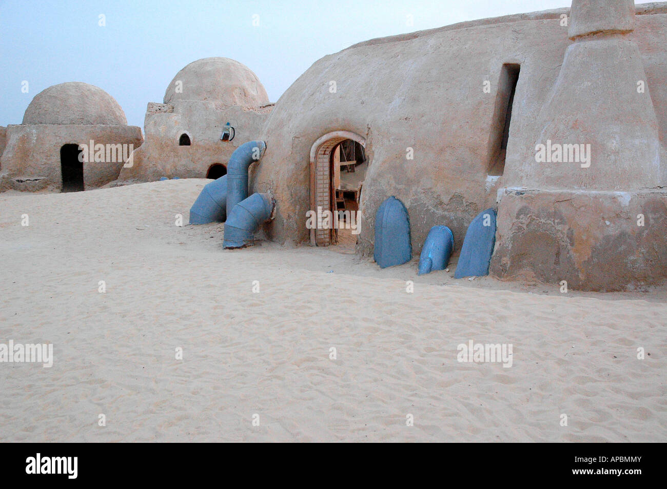 Mos espa and nefta hi-res stock photography and images - Alamy