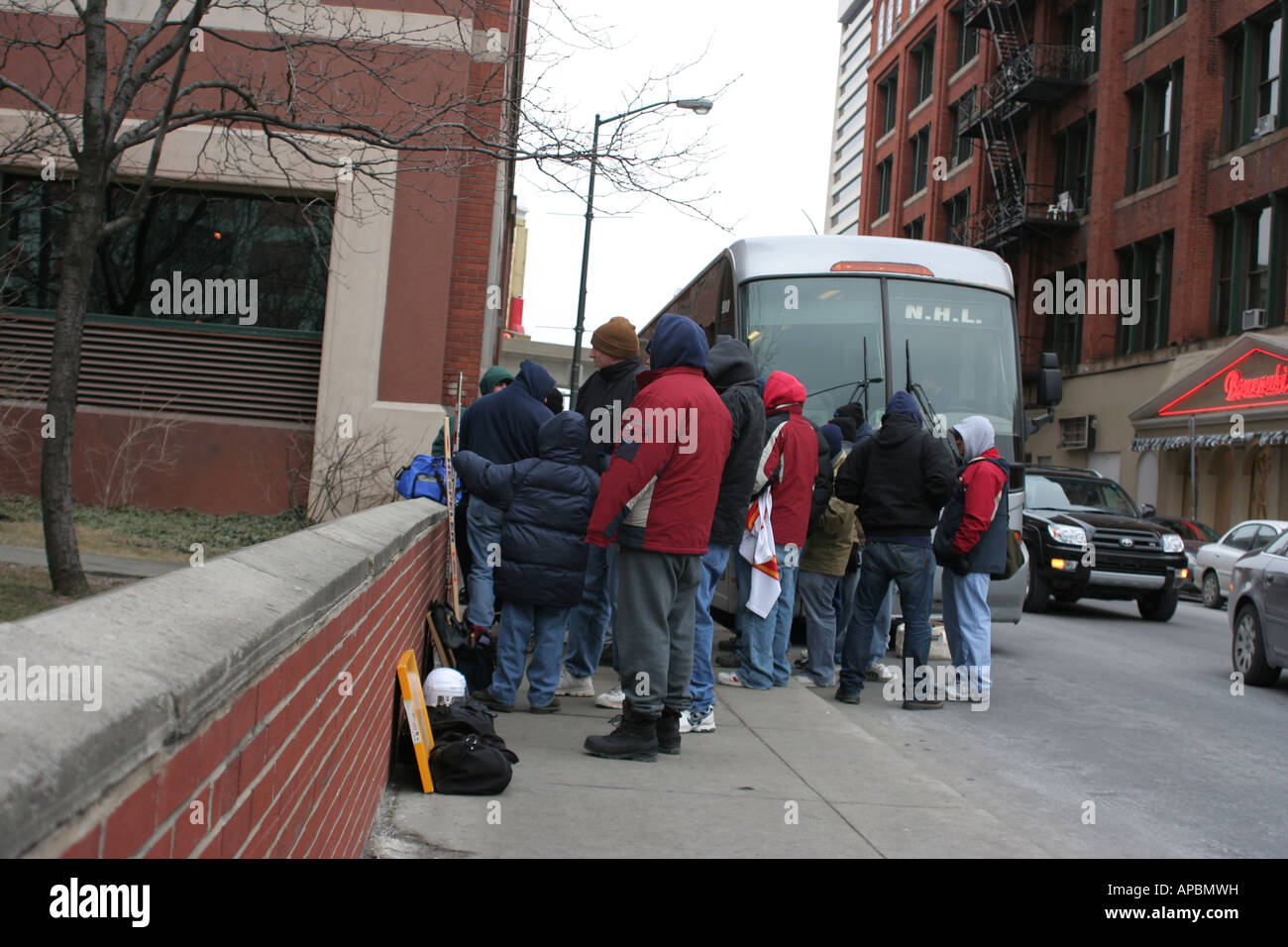 Calgary flames fans hi-res stock photography and images - Alamy