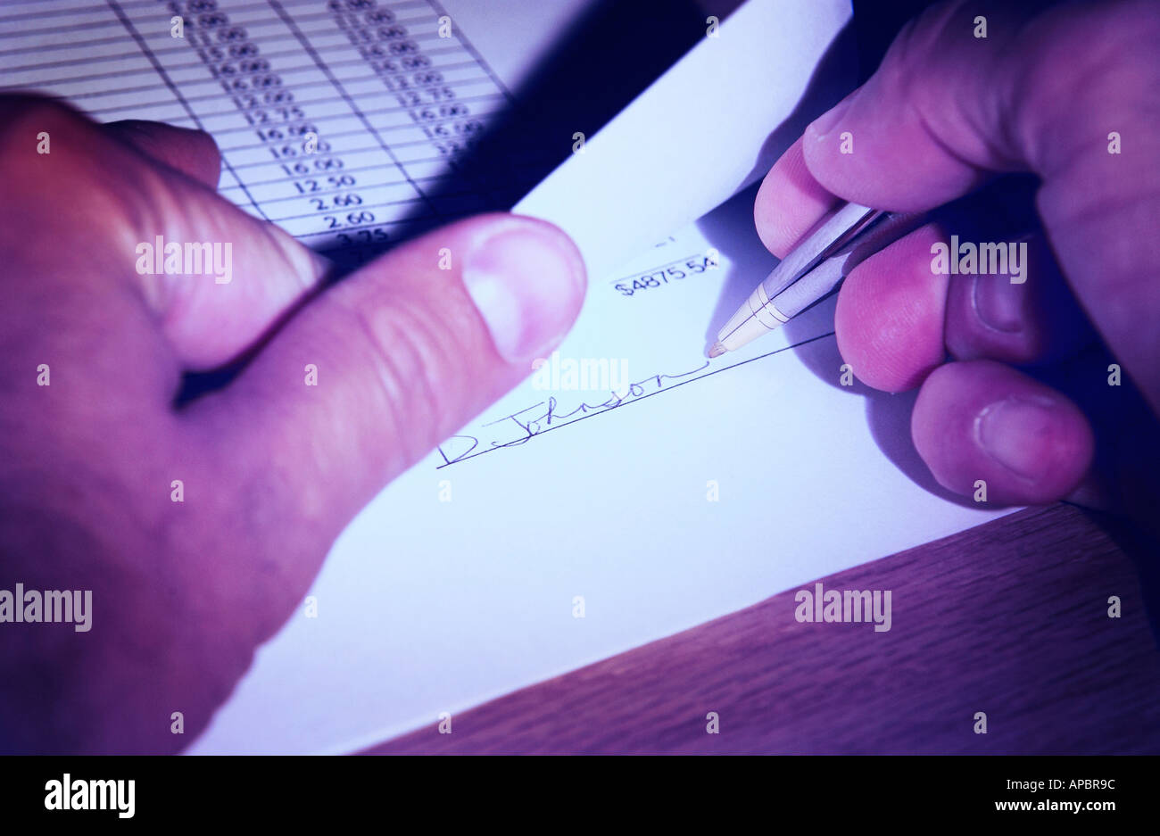 Person signing vote hi-res stock photography and images - Alamy
