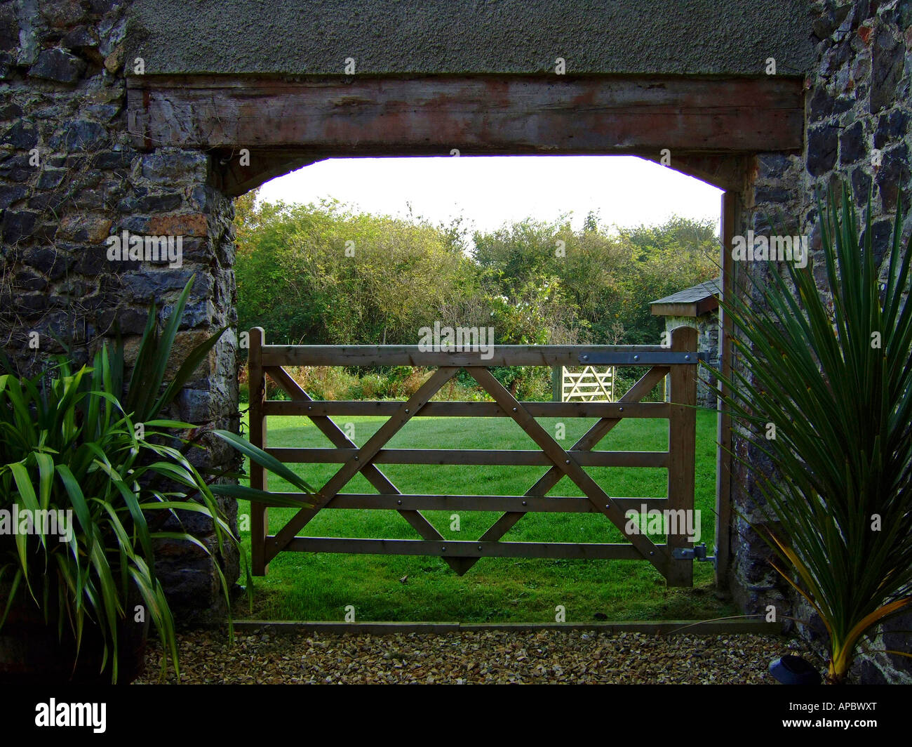 "wooden five bar gate, England Stock Photo - Alamy