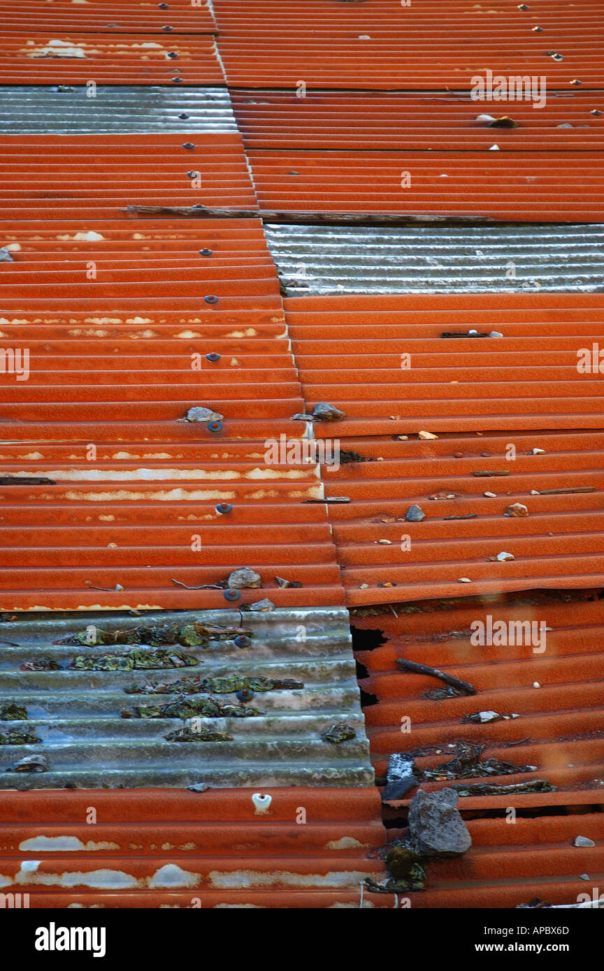Rusty tin roof on shed Stock Photo - Alamy