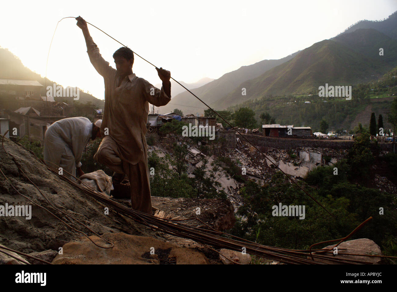 People from Chinari start to rebuild their houses after the 8th October ...