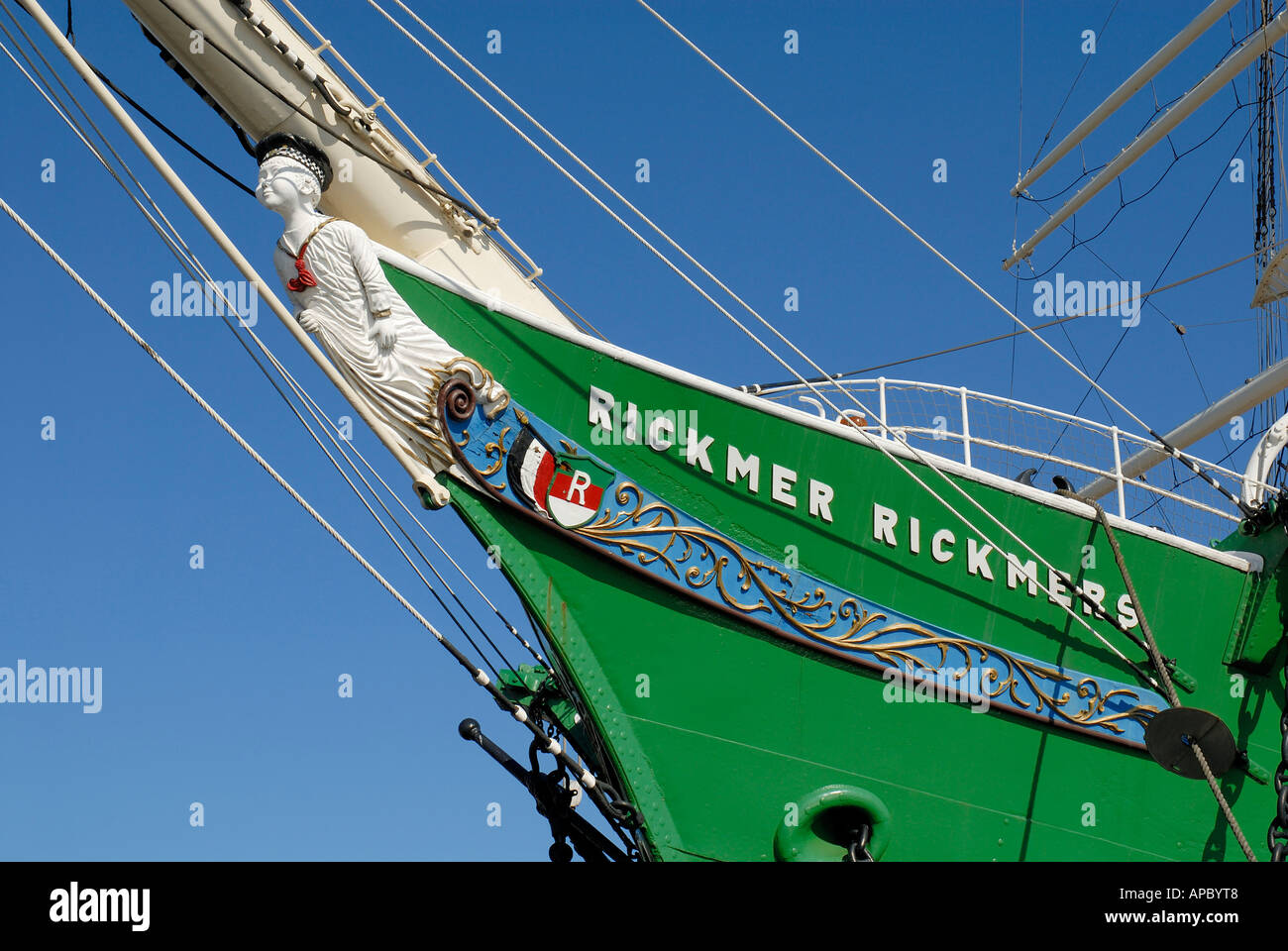 Ship sail figureheads hi-res stock photography and images - Alamy