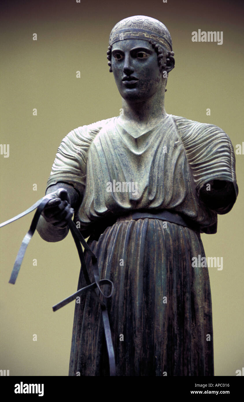 Charioteer hi-res stock photography and images - Alamy