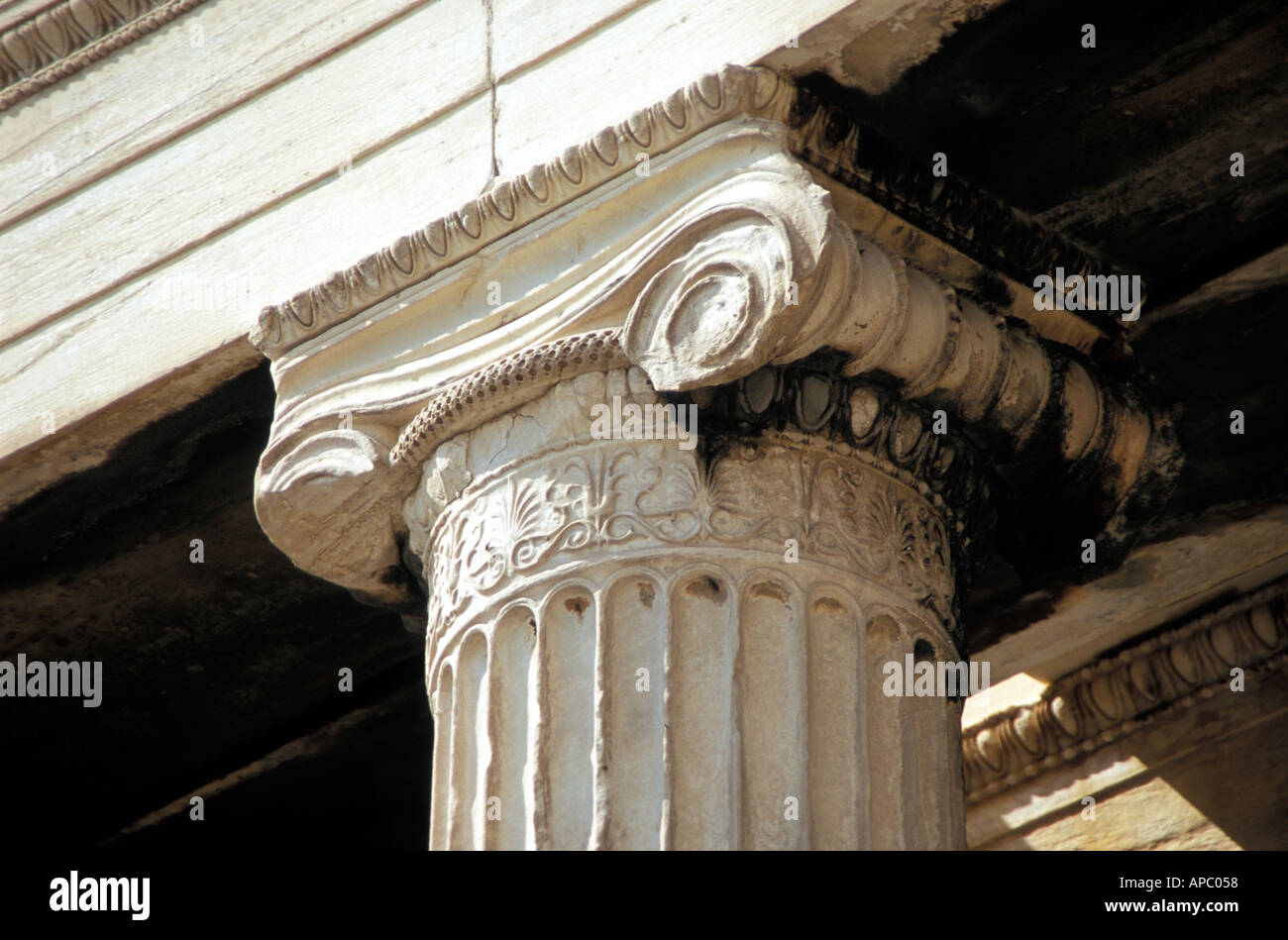 One fluting hi-res stock photography and images - Alamy