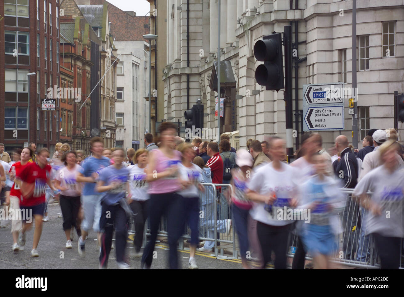 Hull marathon hi-res stock photography and images - Alamy