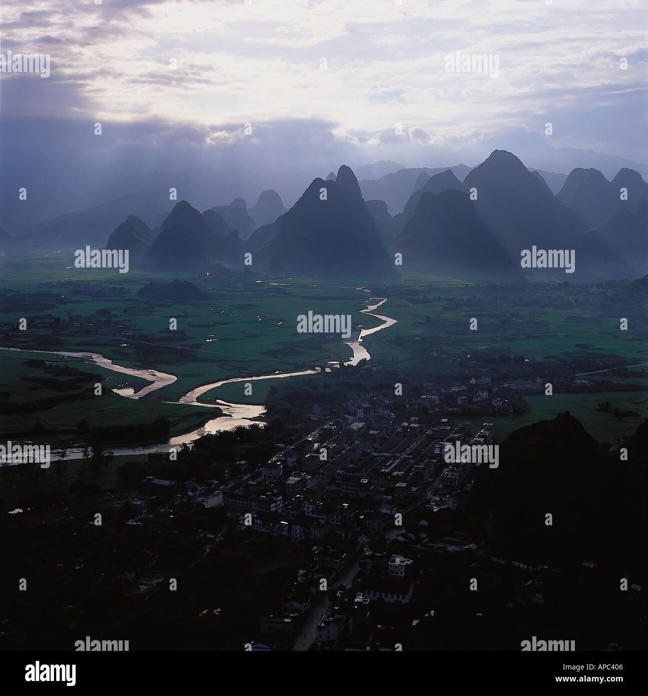 Yang su hi-res stock photography and images - Alamy