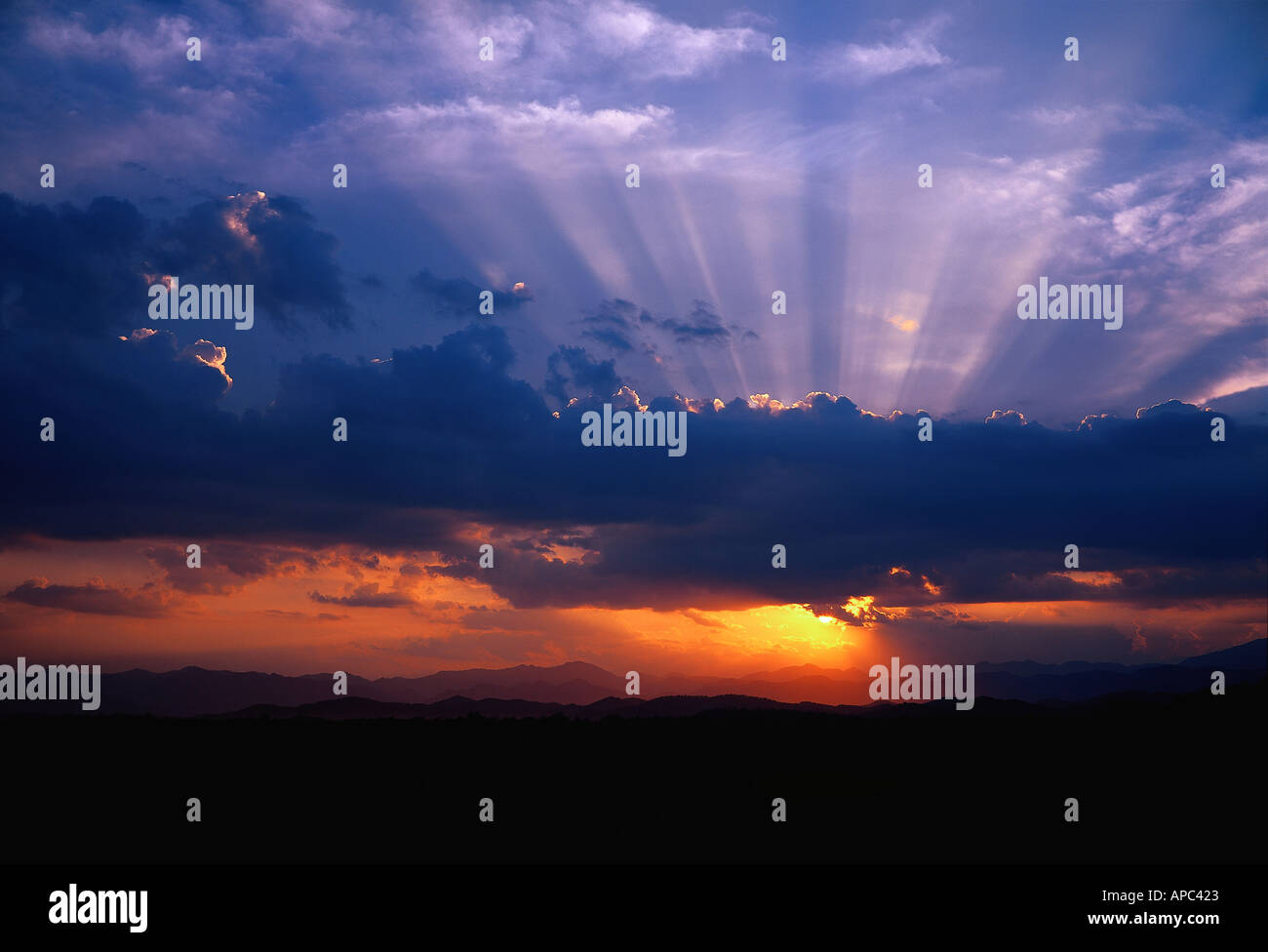 Rising china hi-res stock photography and images - Alamy