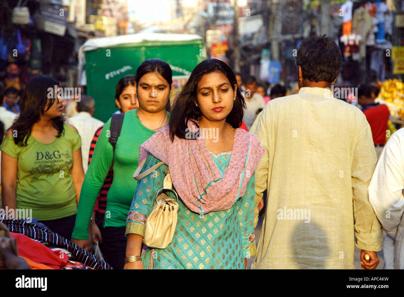 Street scene with a modern Indian woman in Delhi, India Stock Photo - Alamy