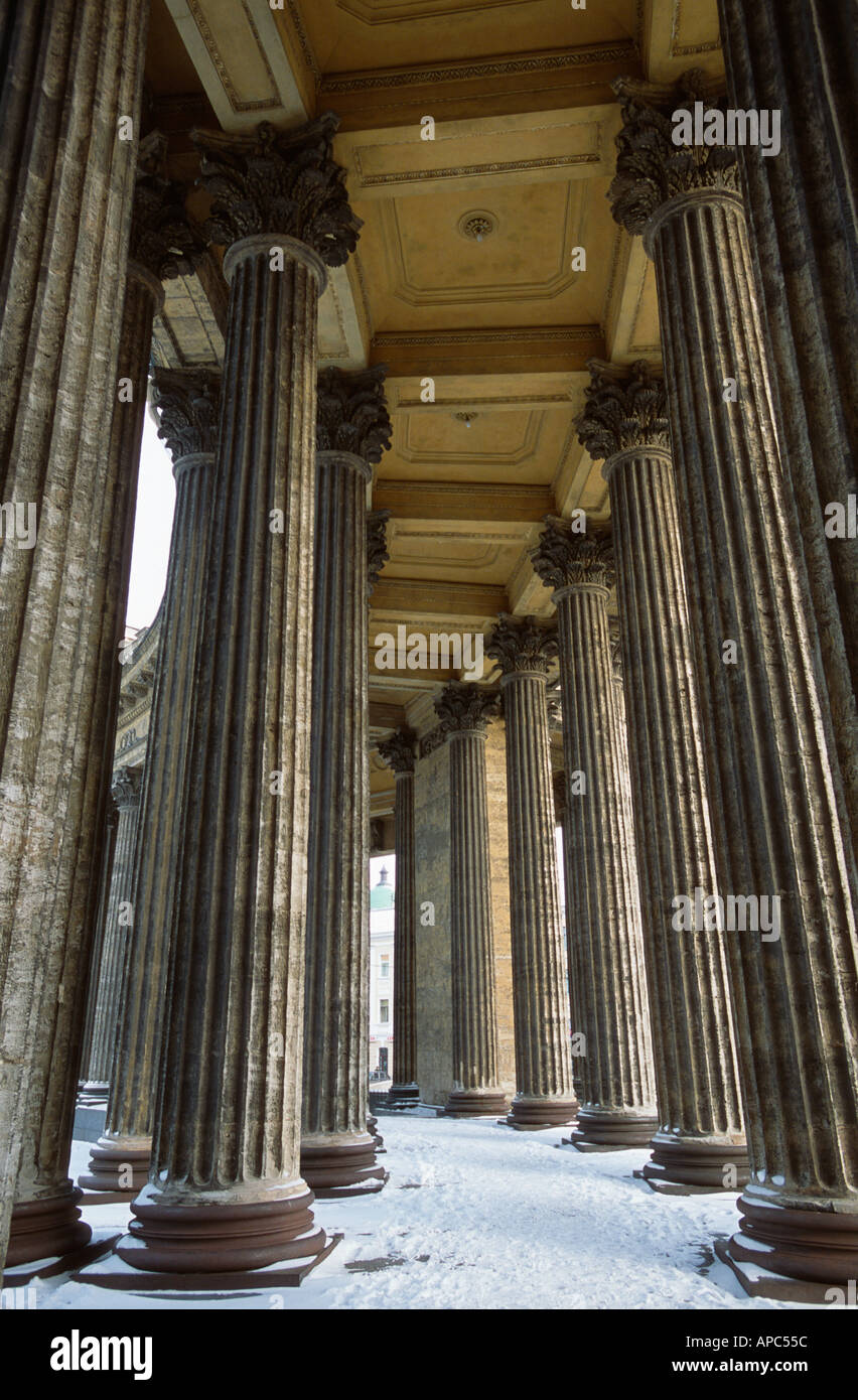 Cathedral pillars hi-res stock photography and images - Alamy