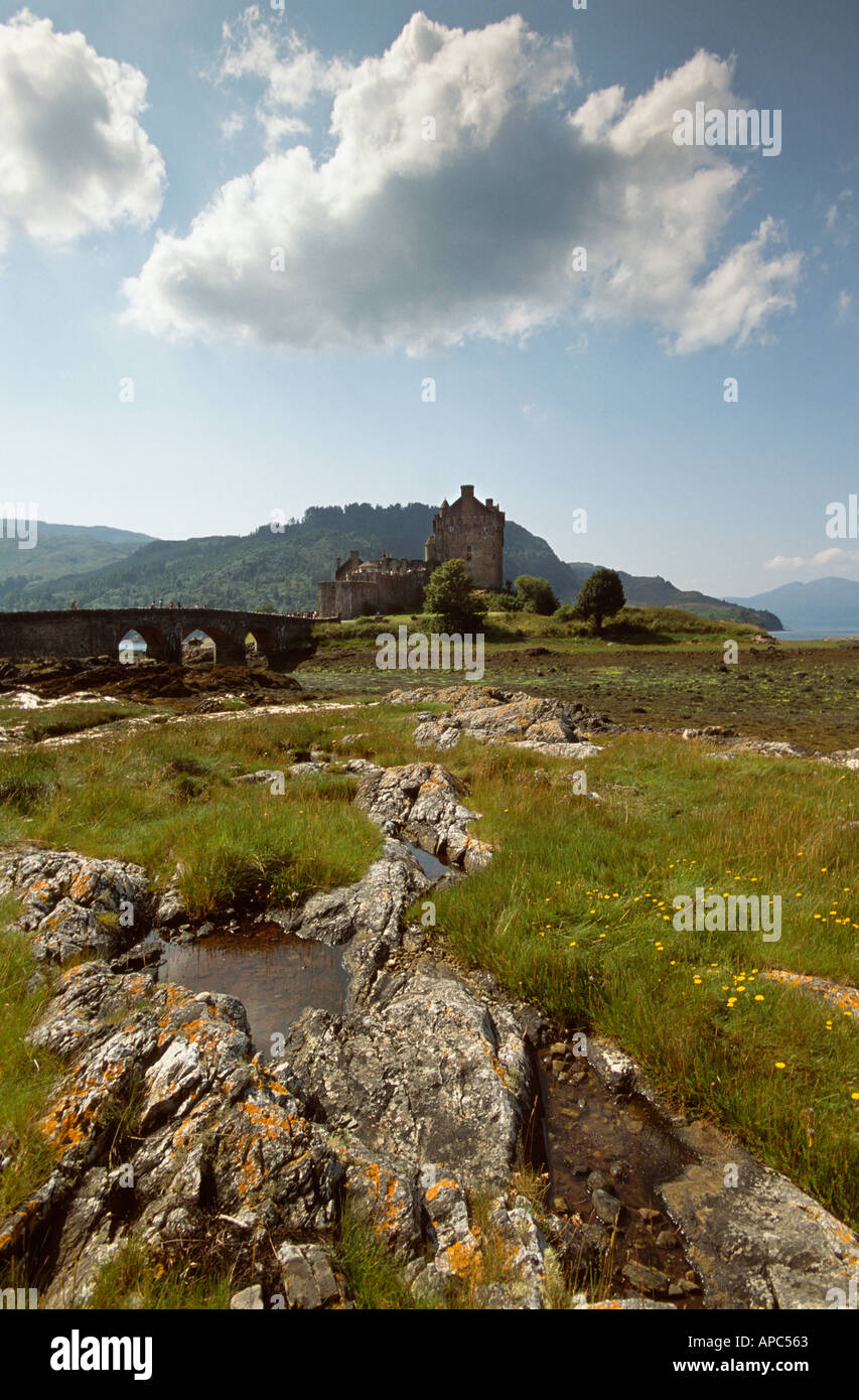 Eilean Donan Castle, Dornie, Scotland Stock Photo - Alamy
