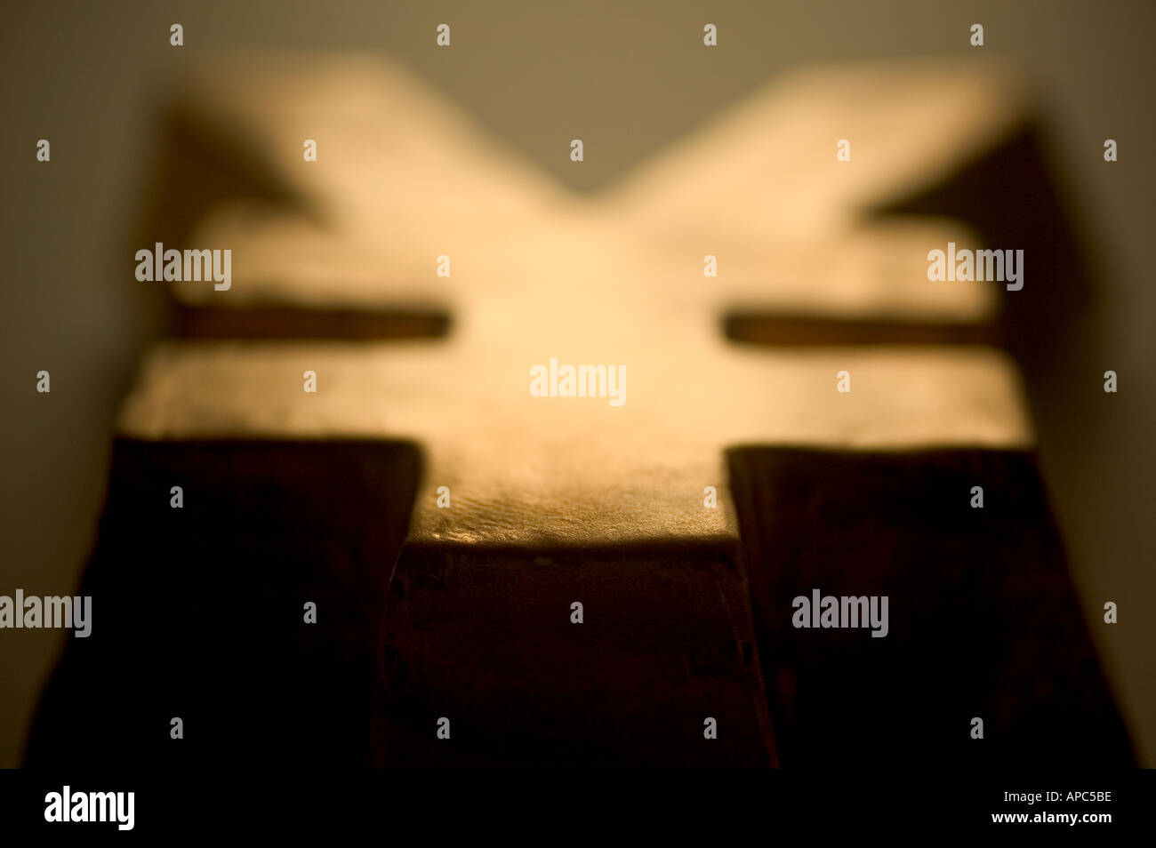 Yen money sign figure gold hi-res stock photography and images - Alamy