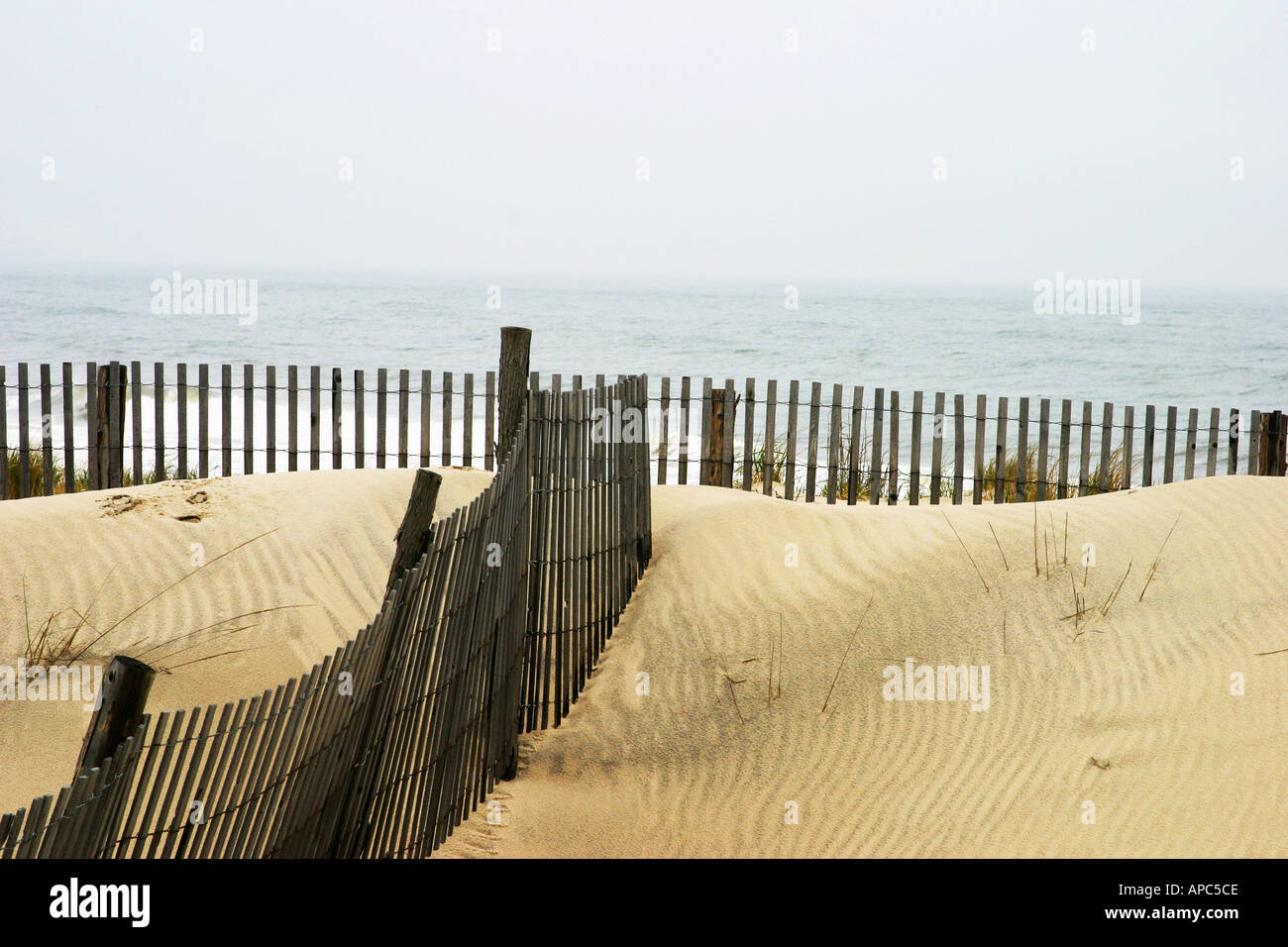 Snow fences on beach hi-res stock photography and images - Alamy