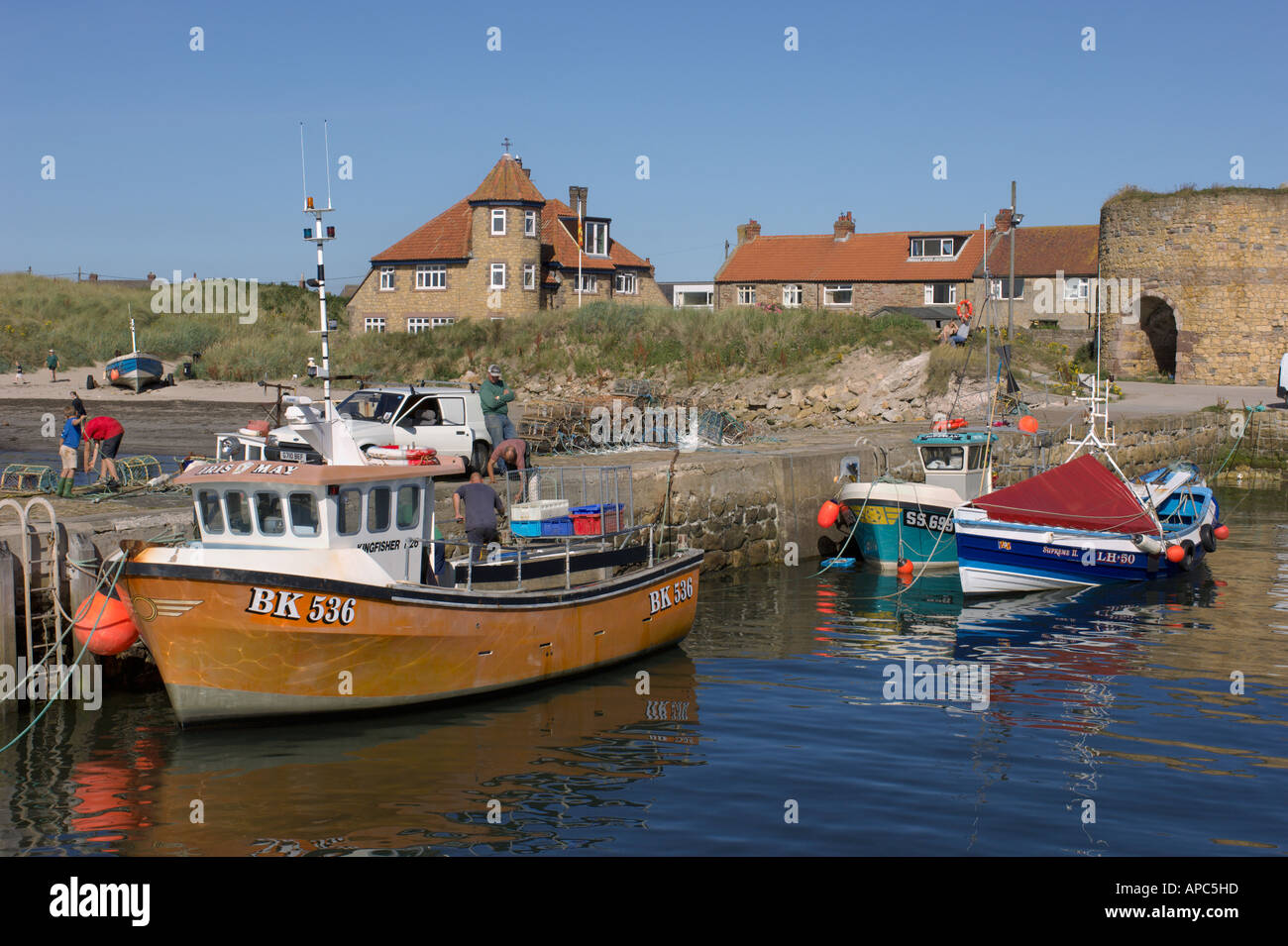 Beadnell Harbour, Historic Beadnell Limekilns, Northumberland National ...