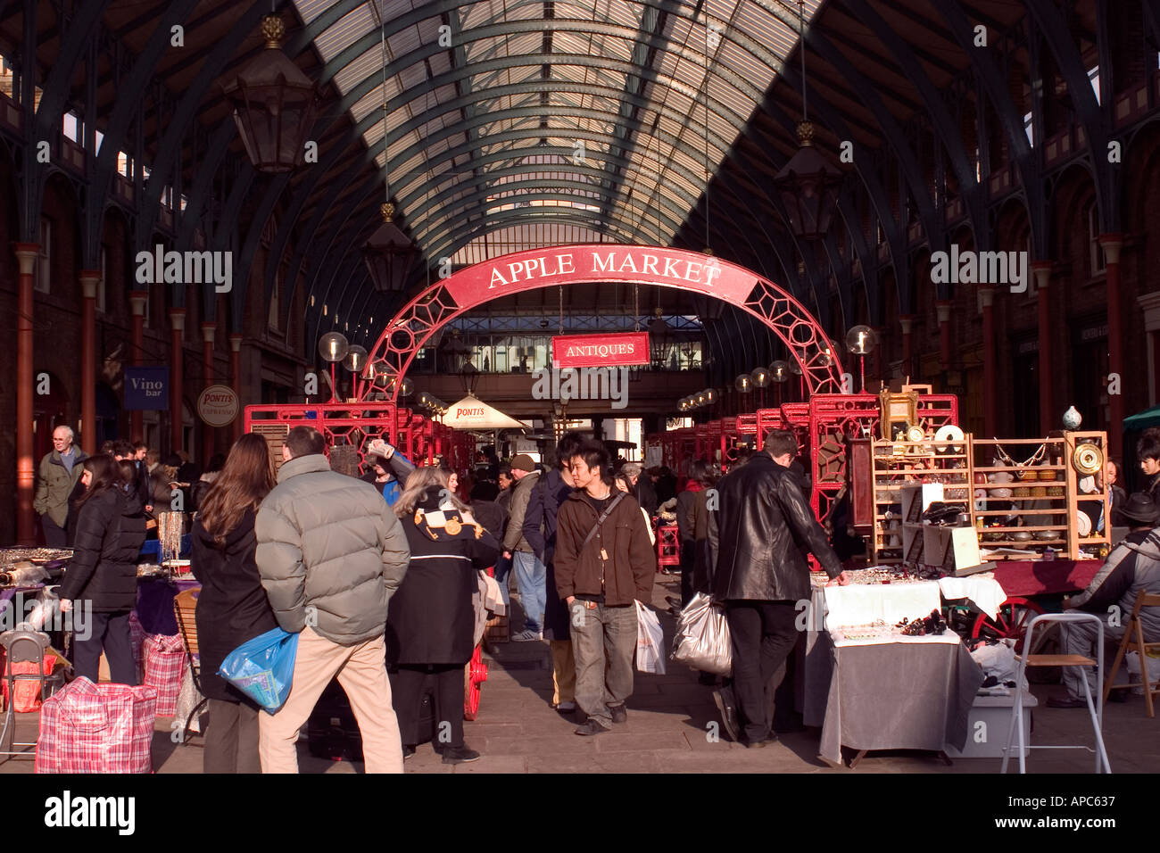 New covent garden market hi-res stock photography and images - Alamy