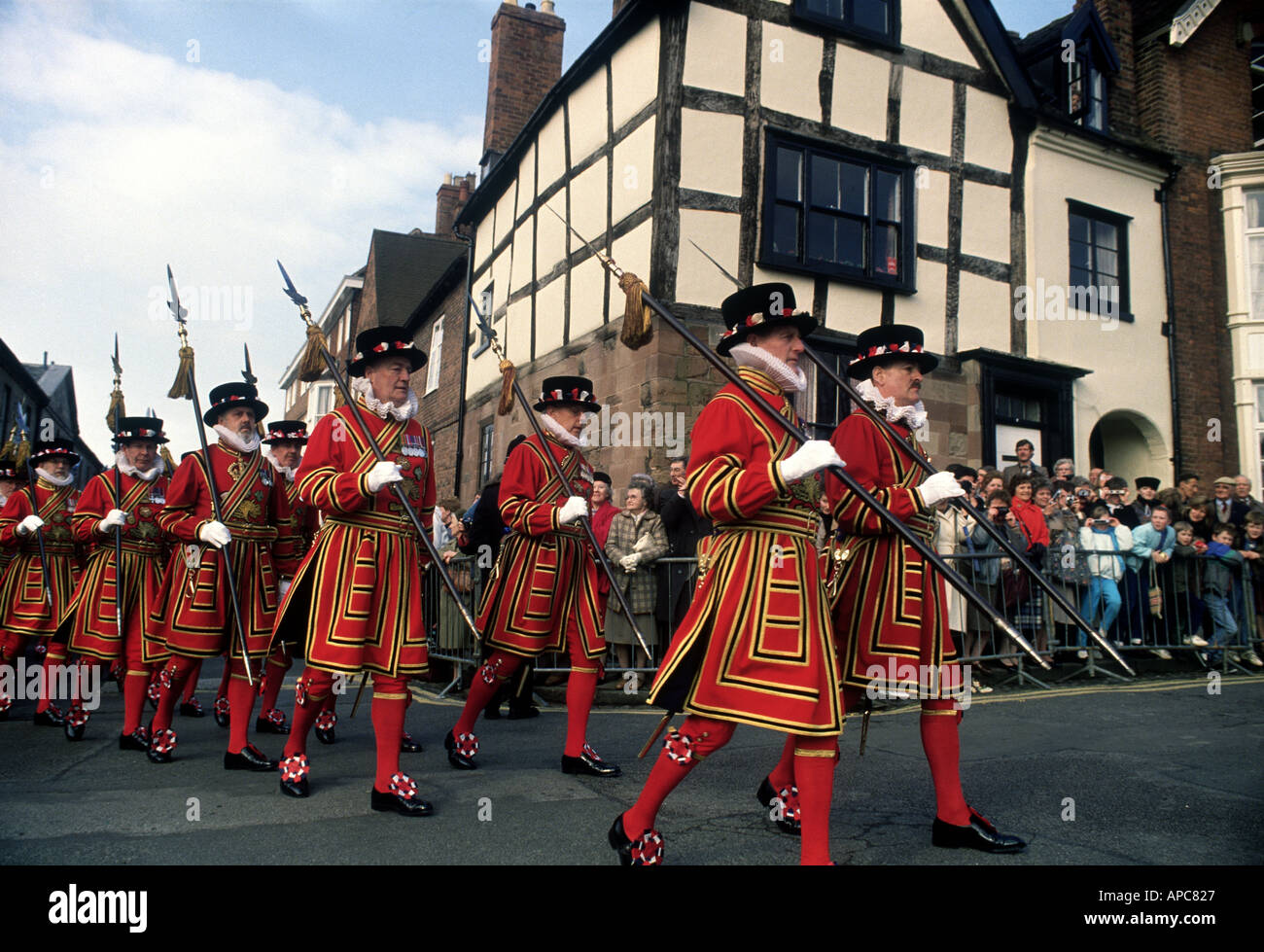 Yeomen Of The Guard Beefeaters High Resolution Stock Photography and ...