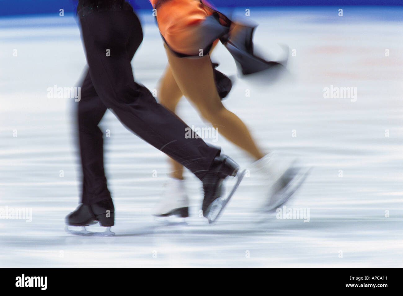 Elegant ice skating hi-res stock photography and images - Alamy