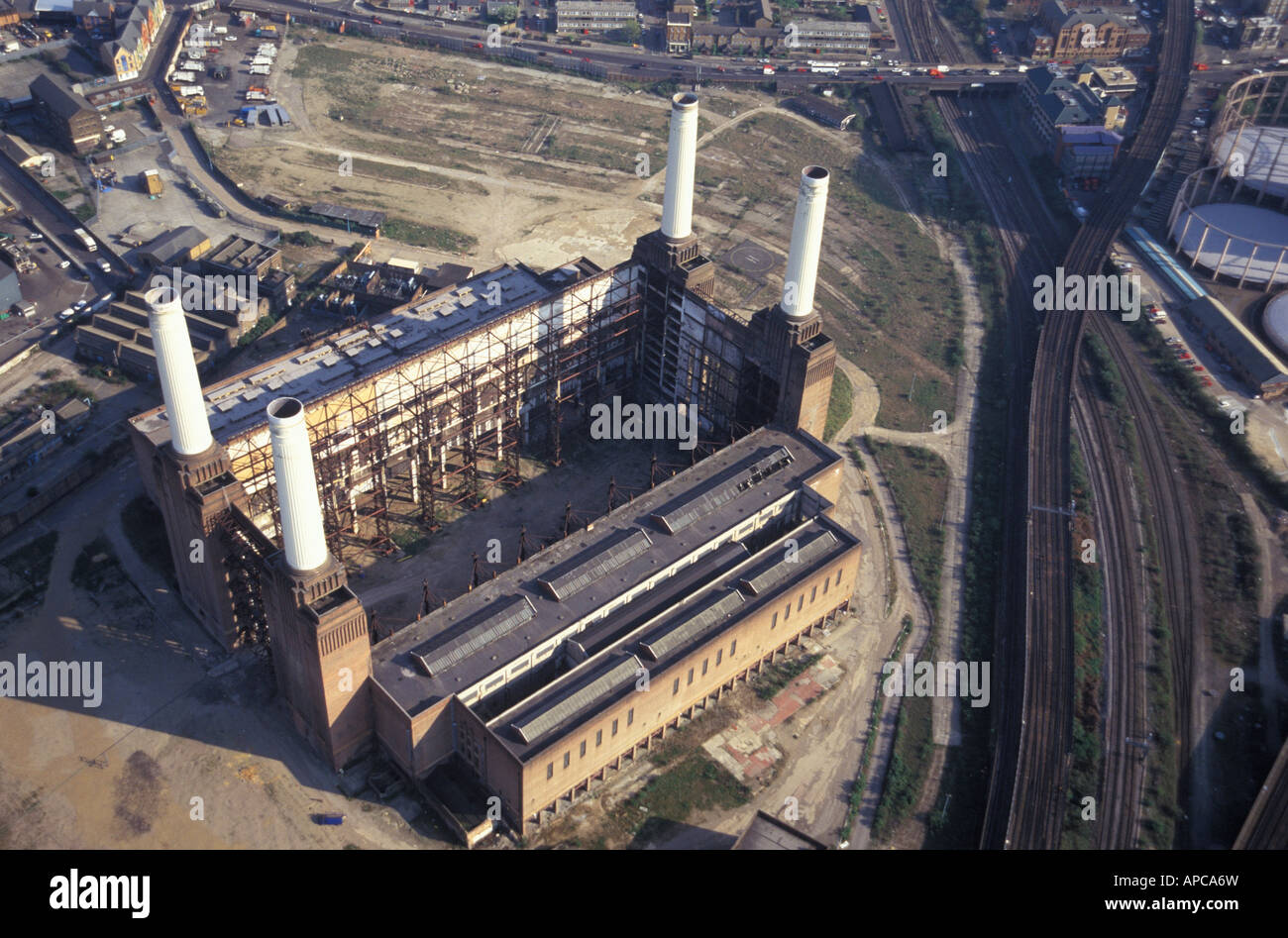 Battersea power station aerial view hi-res stock photography and images ...